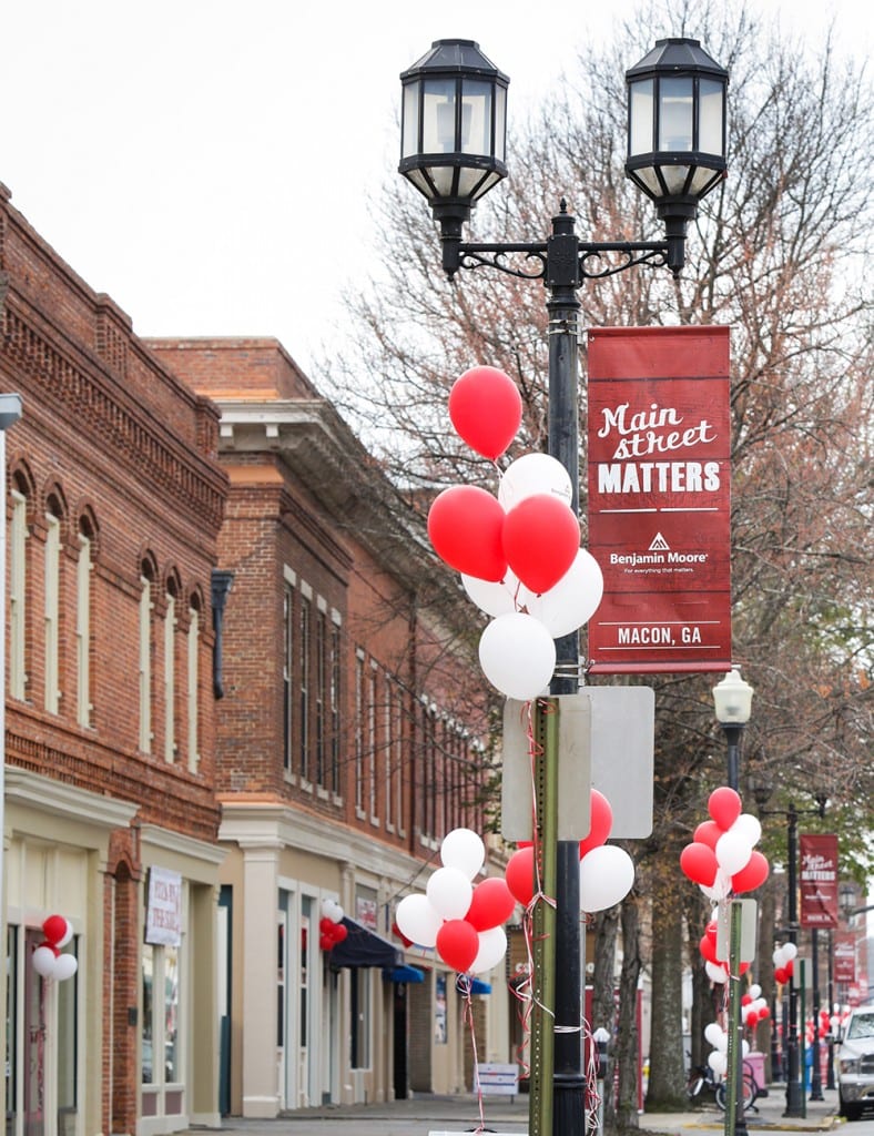 Benjamin Moore Leaves its Mark on Main Street - Event Marketer