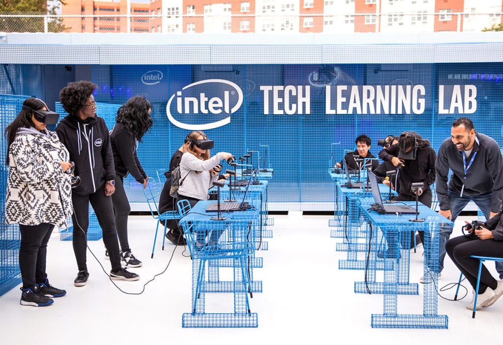The Intel Learning Lab Tour Gives Students High-Tech Educational ...