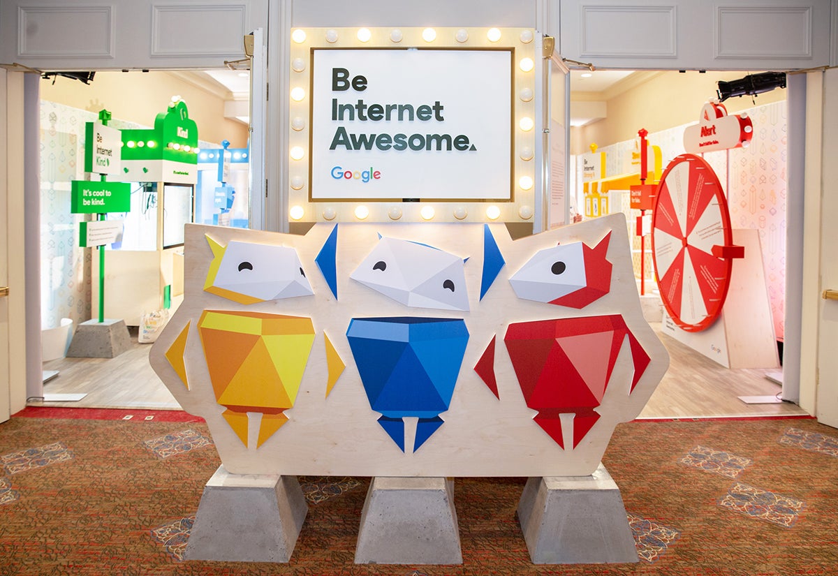 Google Activates 'Be Internet Awesome' Campaign at Dad 2.0