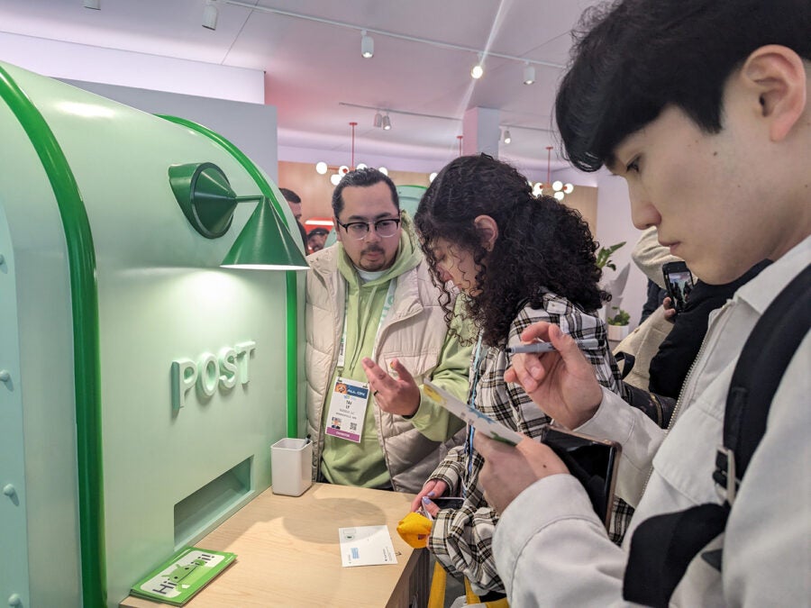 More Booth Scenes and Commentary From the 56th Annual CES