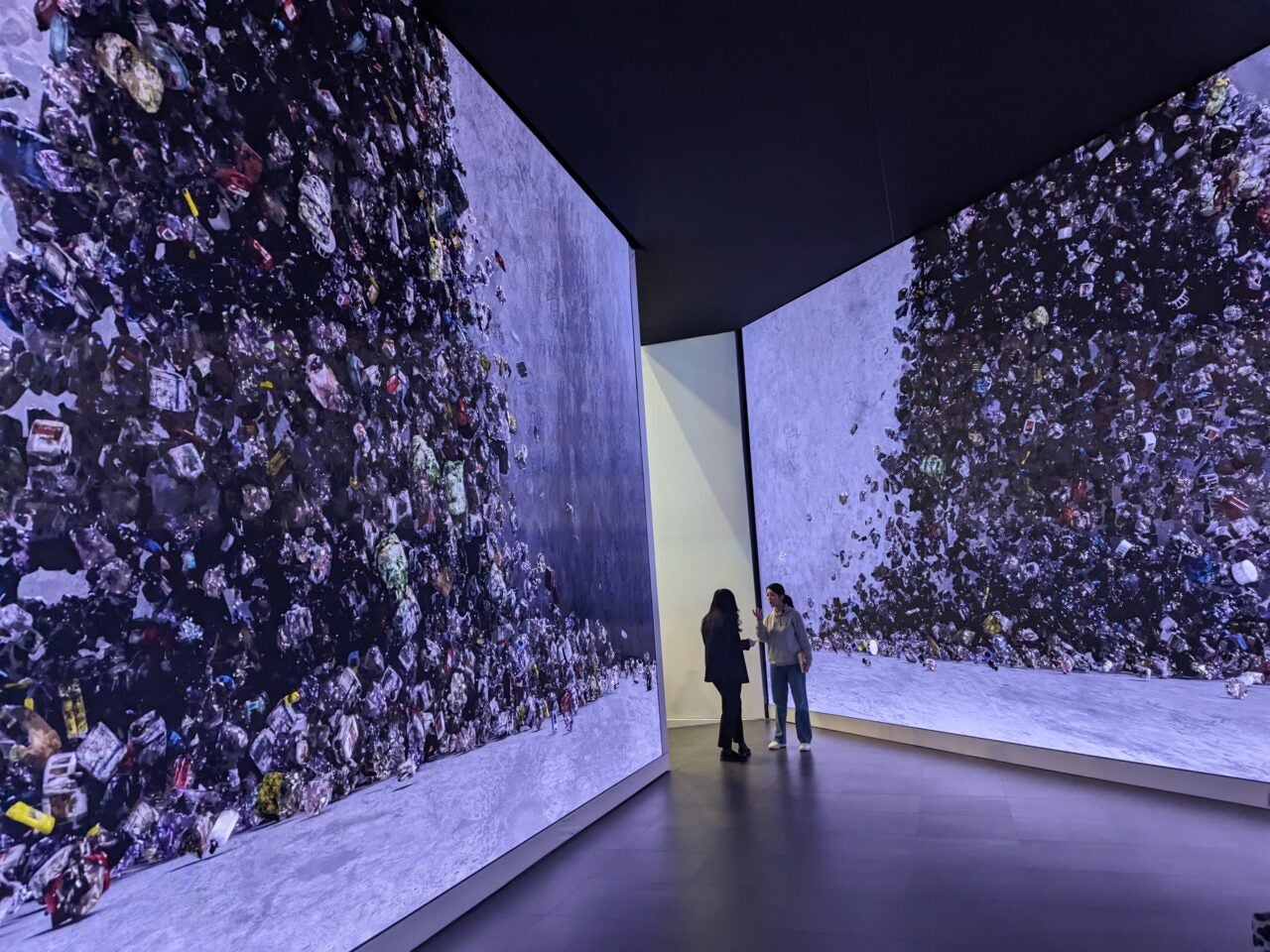 Seven Tunnel Ideas for Staging the Trade Show Exhibit Experience ...