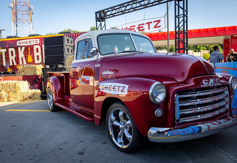 Sheetz Hosts a ‘Convenient’ Pop-up Concert in its Parking Lot